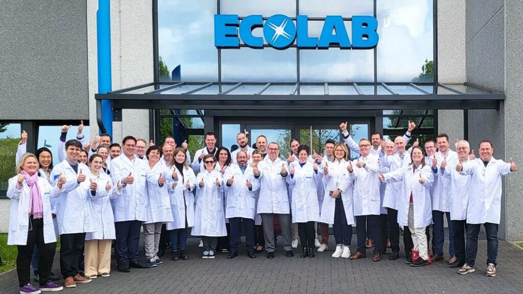 Ecolab and HeiQ introduce synbiotic cleaning products at Interclean - HeiQ Materials AG
